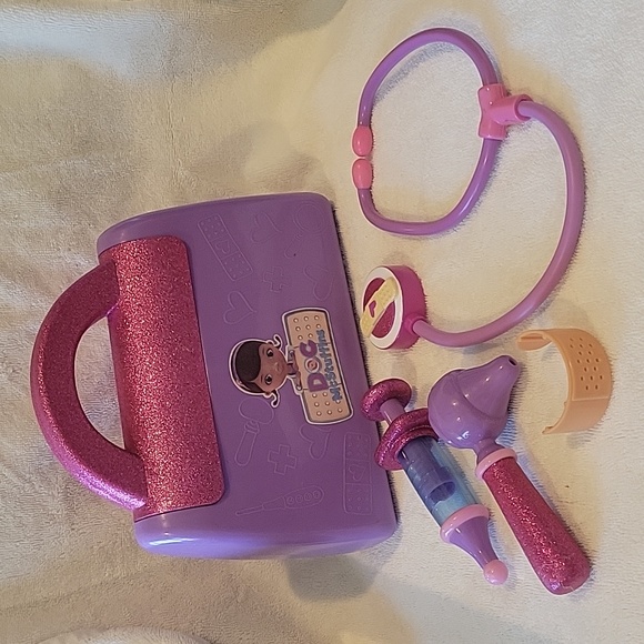 Disney | Toys | Disney Doc Mcstuffins Pretend Play Doctor Medical Kit ...